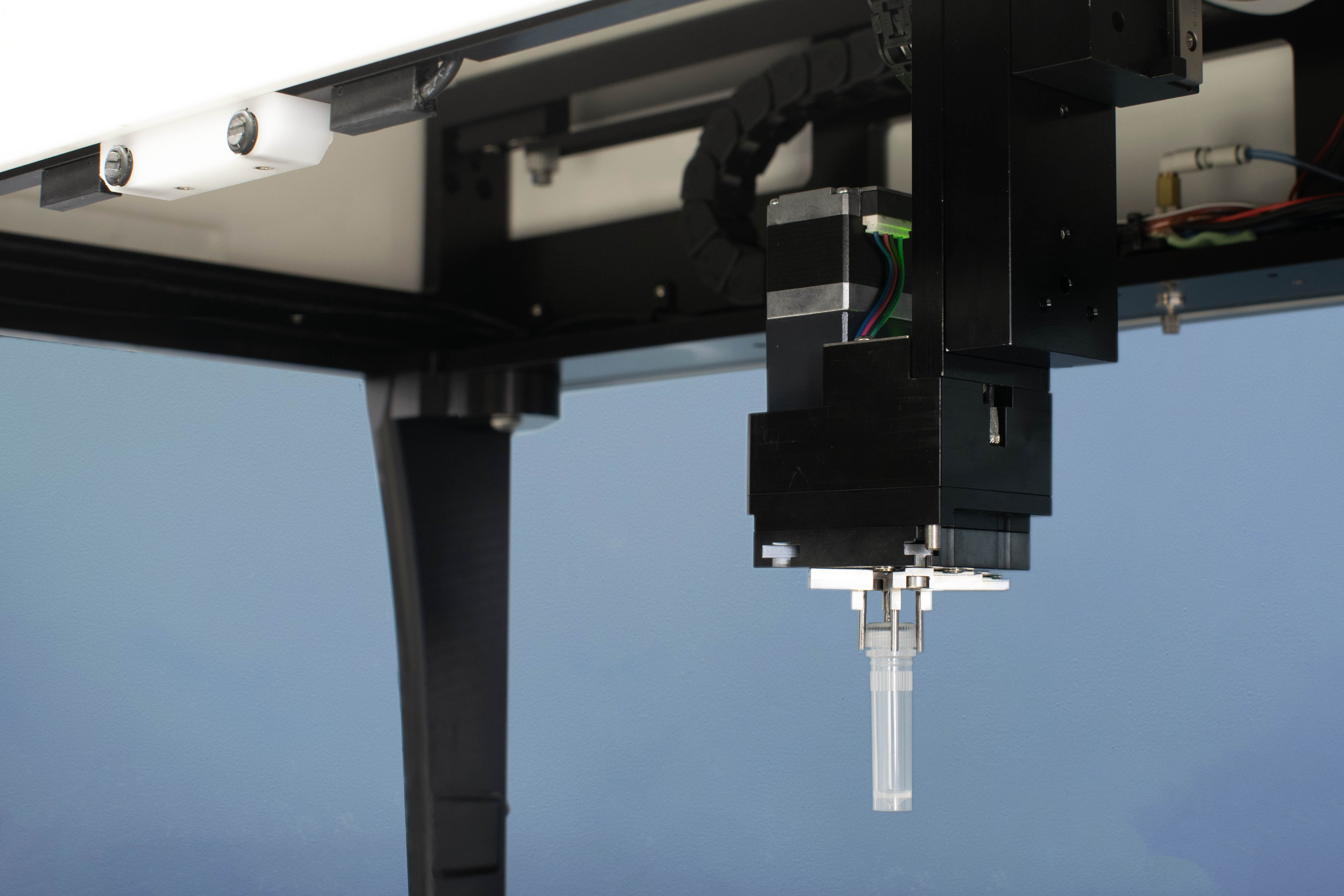 Scinomix Universal Gripper for VX2 and VXL Tube Handlers