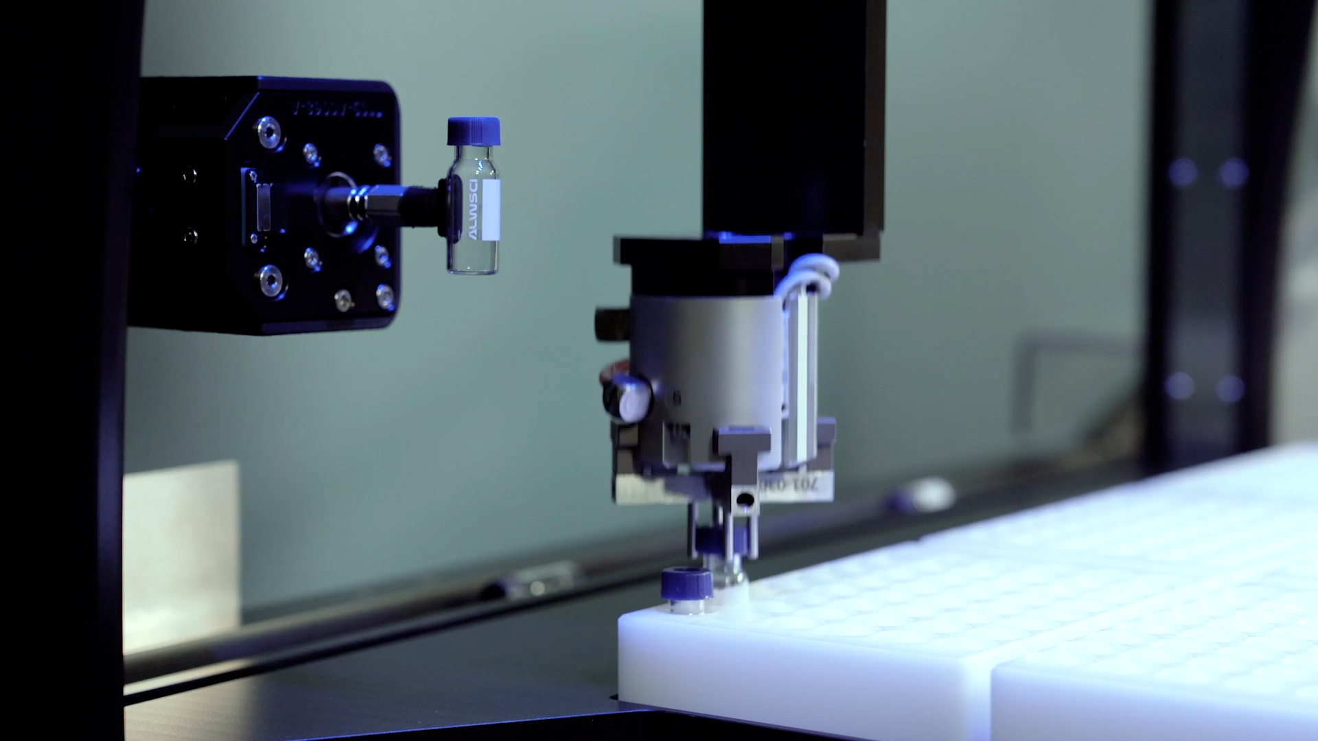 Scinomix VXi Bulk Tube Feeder